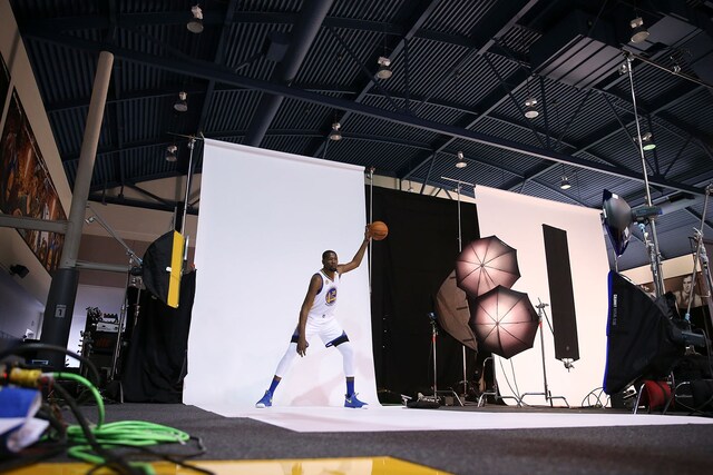 Behind the Scenes of Media Day 2016 Photo Gallery | NBA.com