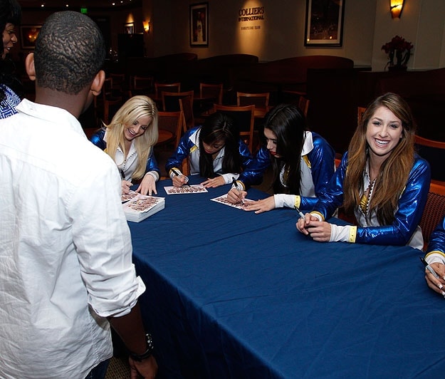 Season Ticket Holder Autograph Signing - 4/15/12 Photo Gallery | NBA.com