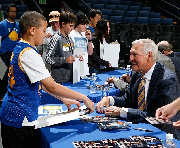 Season Ticket Holder Autograph Signing - 4/15/12 Photo Gallery | NBA.com