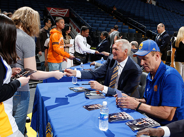 Season Ticket Holder Autograph Signing - 4/15/12 Photo Gallery | NBA.com