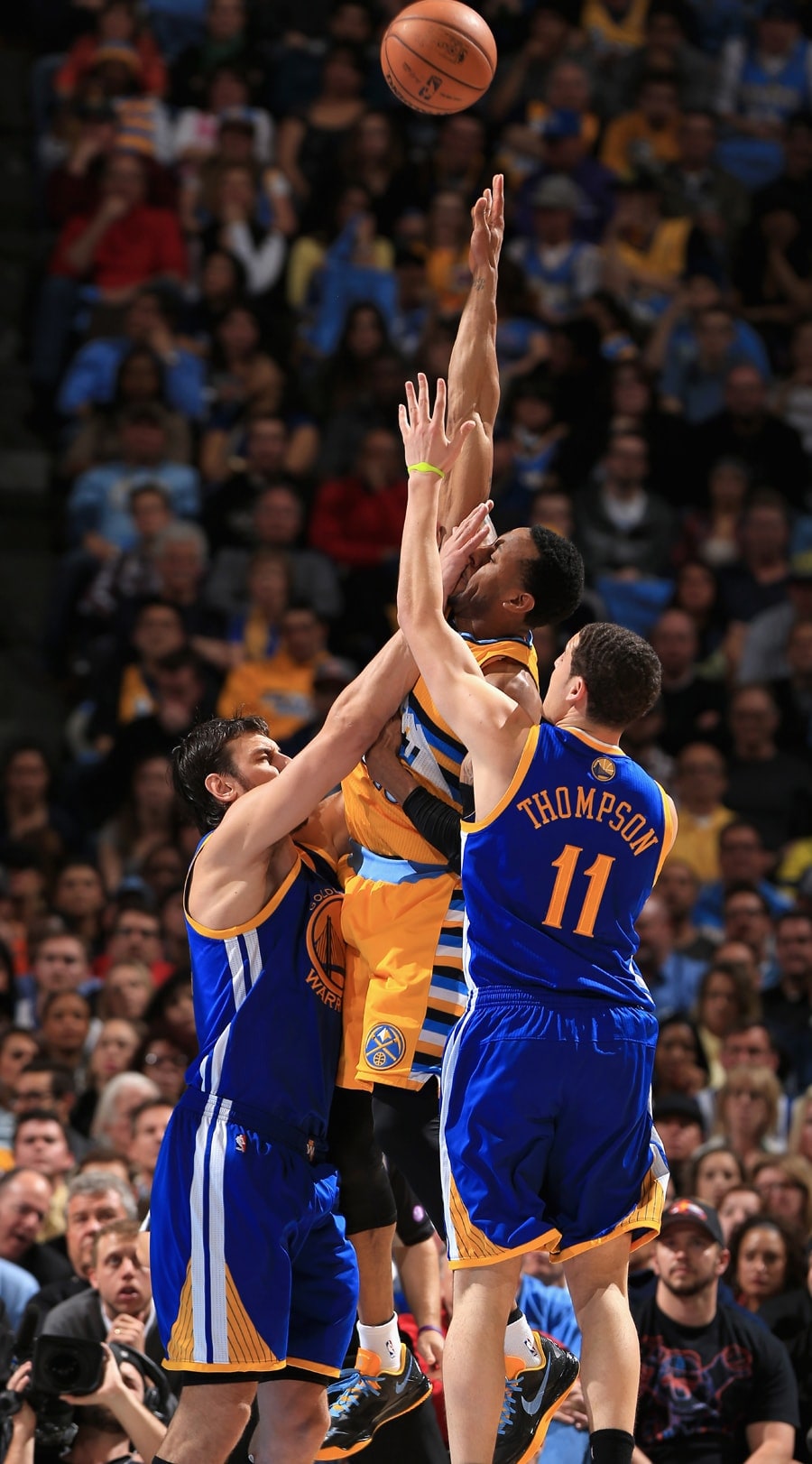2013 Playoffs: Game 2 Photo Gallery | NBA.com
