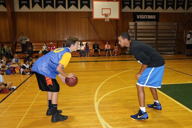 Stephen Curry Overnight Camp Photo Gallery | NBA.com