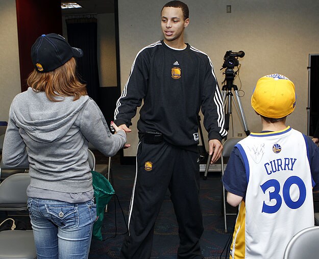 Stephen Curry Meet And Greet - 12/20/10 | Golden State Warriors