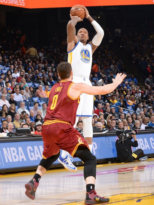 Warriors vs. Cavaliers - 1/9/15 Photo Gallery | NBA.com