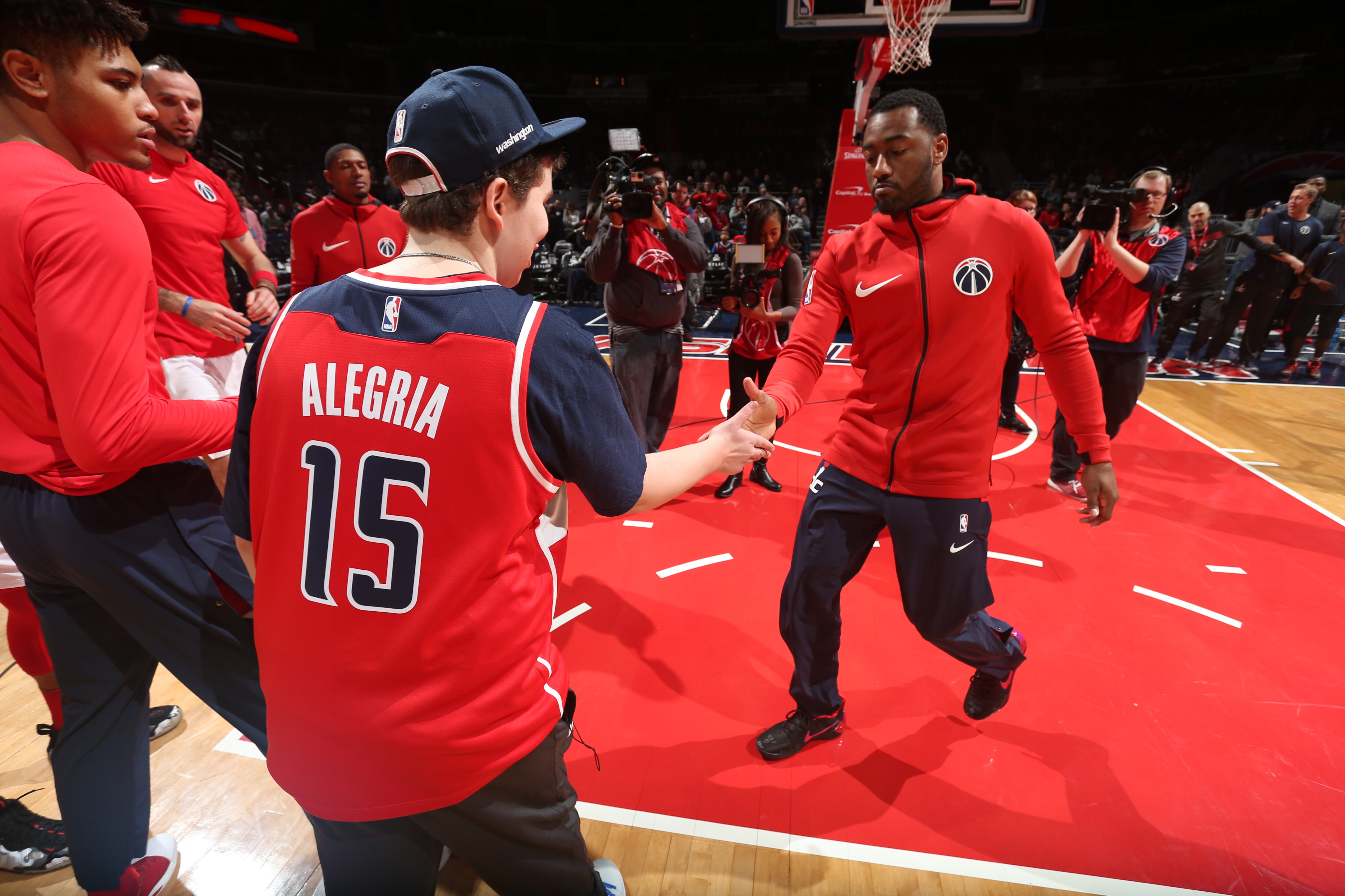 Photos: Sean's Wish - 12/19/17 Photo Gallery | NBA.com