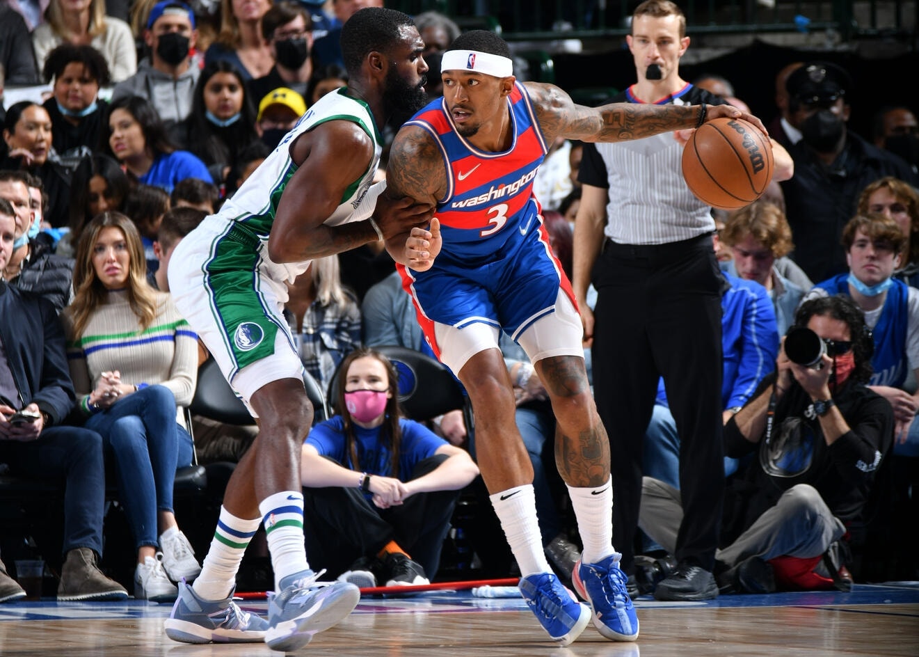 Photos: Wizards at Mavericks - 11/27/21 Photo Gallery | NBA.com