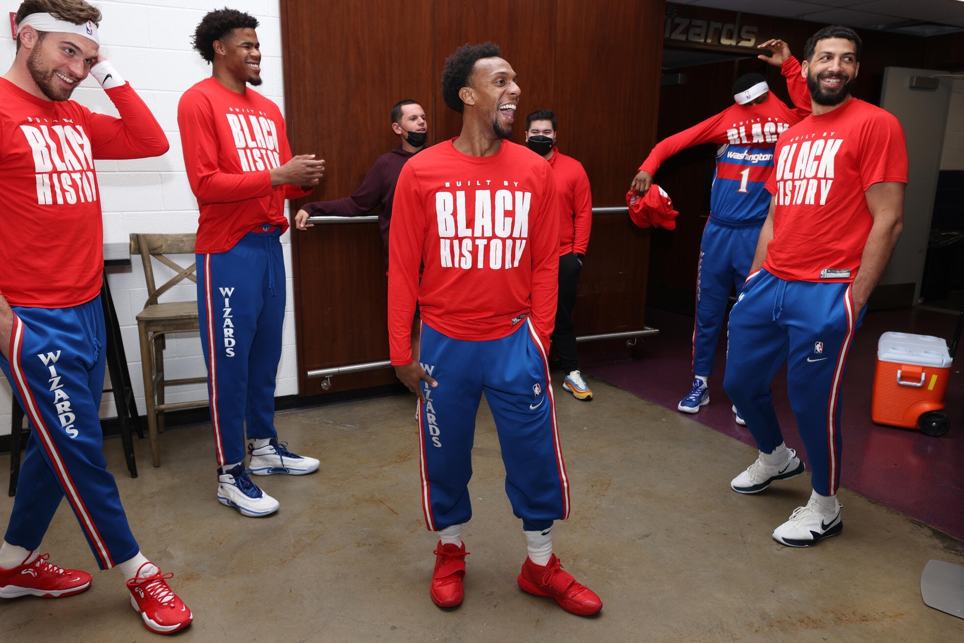 Photos: Wizards vs. Spurs - 2/25/22 Photo Gallery | NBA.com
