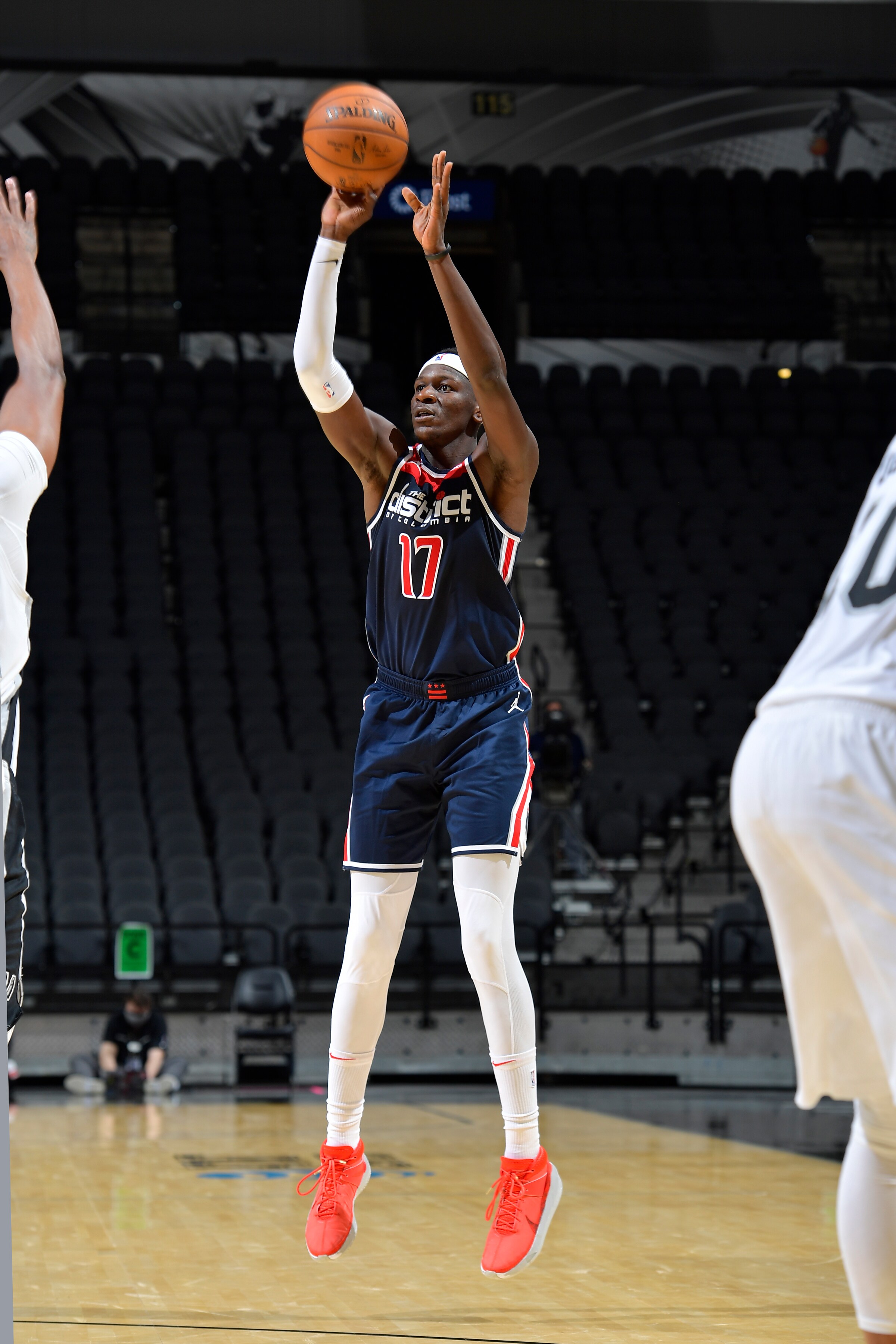 Top Photos 2020-21: Isaac Bonga Photo Gallery | NBA.com