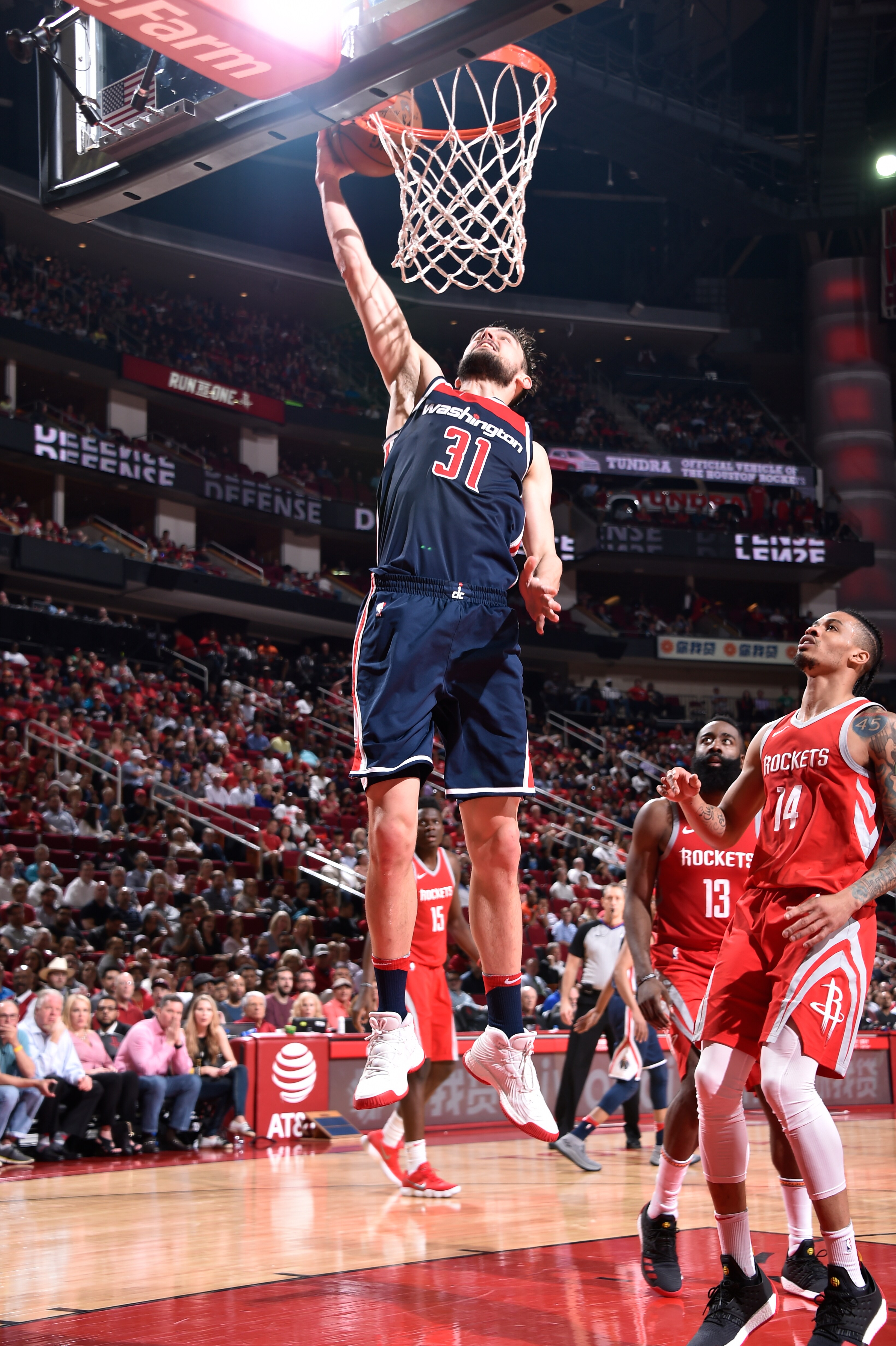 Photos: Tomas Satoransky 2017-18 Season in Review Photo Gallery | NBA.com