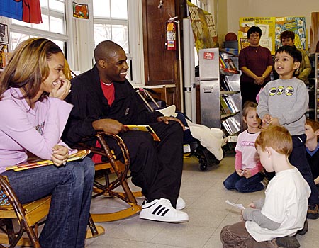 Antawn and Ione Jamison Lead Reading Session - Photos Photo Gallery ...