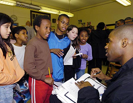 Antawn and Ione Jamison Lead Reading Session - Photos Photo Gallery ...