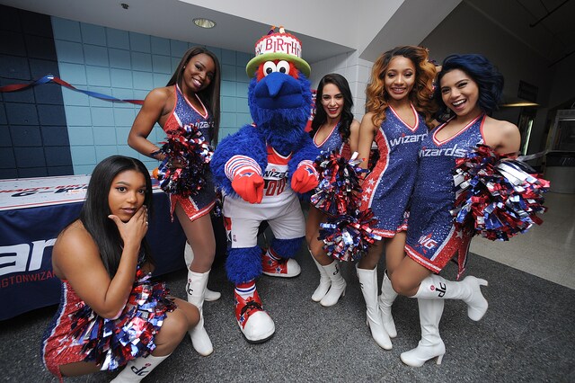 Photos: Kids Day G-Wiz Birthday - 3/4/18 Photo Gallery | NBA.com