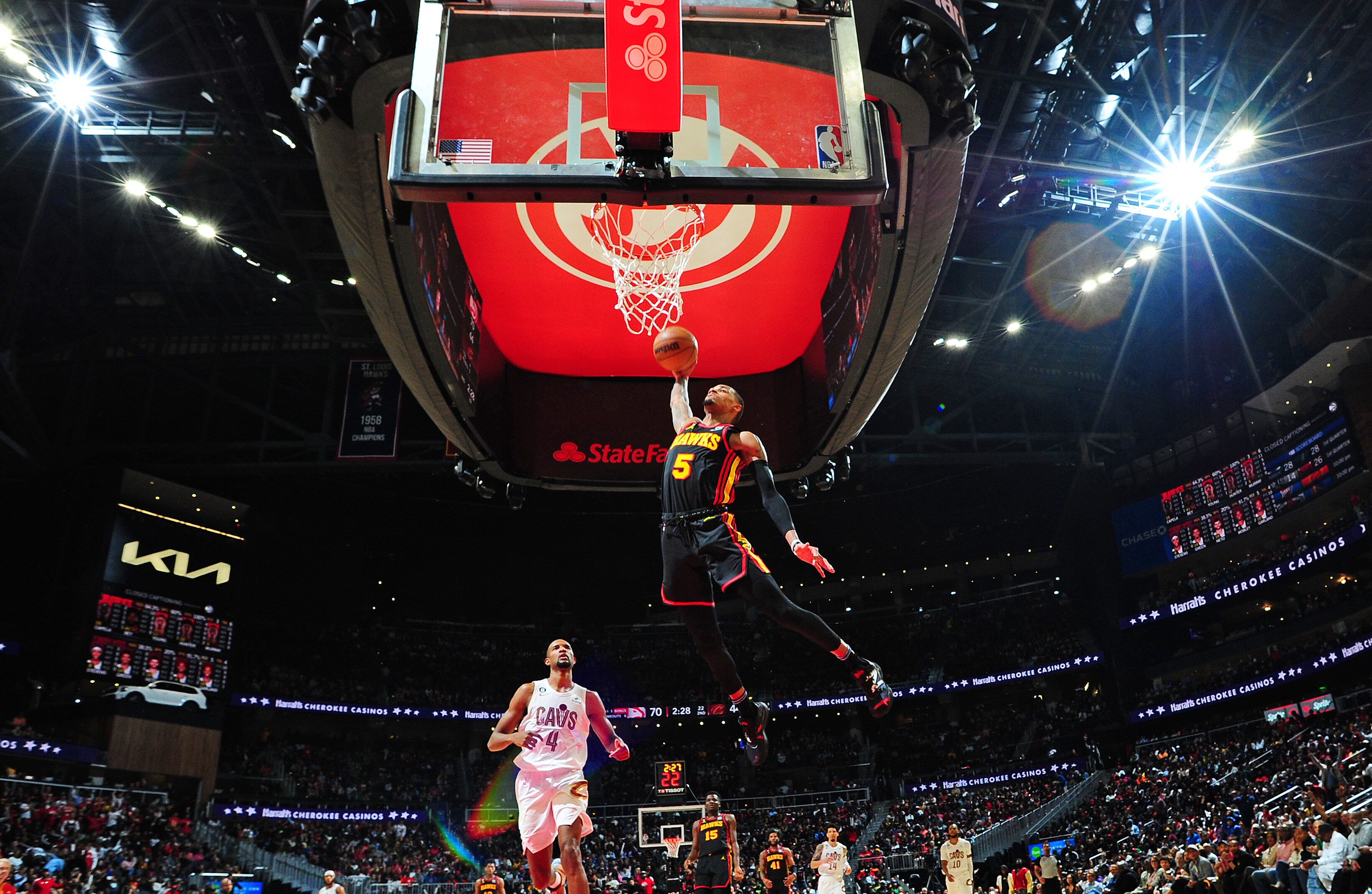 Hawks Win vs. Cleveland at Home Photo Gallery | NBA.com