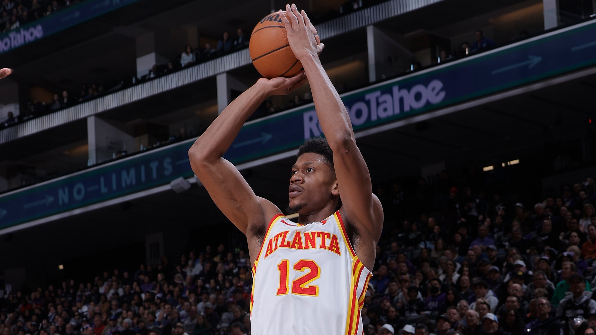 De’Andre Hunter drops 24 PTS off the bench in Hawks thrilling Win in ...