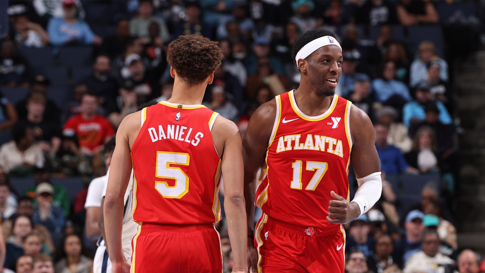 Super Cuts: Hawks movement without ball leading to easy baskets ...