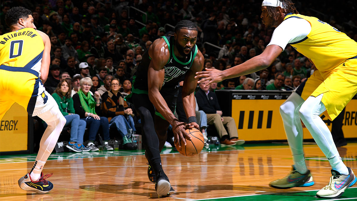 Jaylen Brown Delivers Sparkling Two-Way Effort in 37-Point Win Over Indy | Boston Celtics