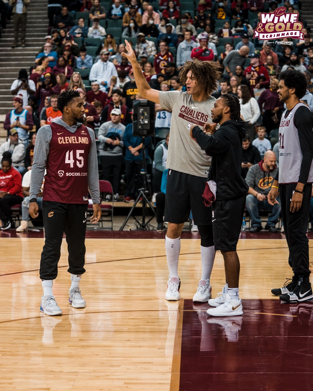 Photo Gallery: Wine and Gold Scrimmage Photo Gallery | NBA.com