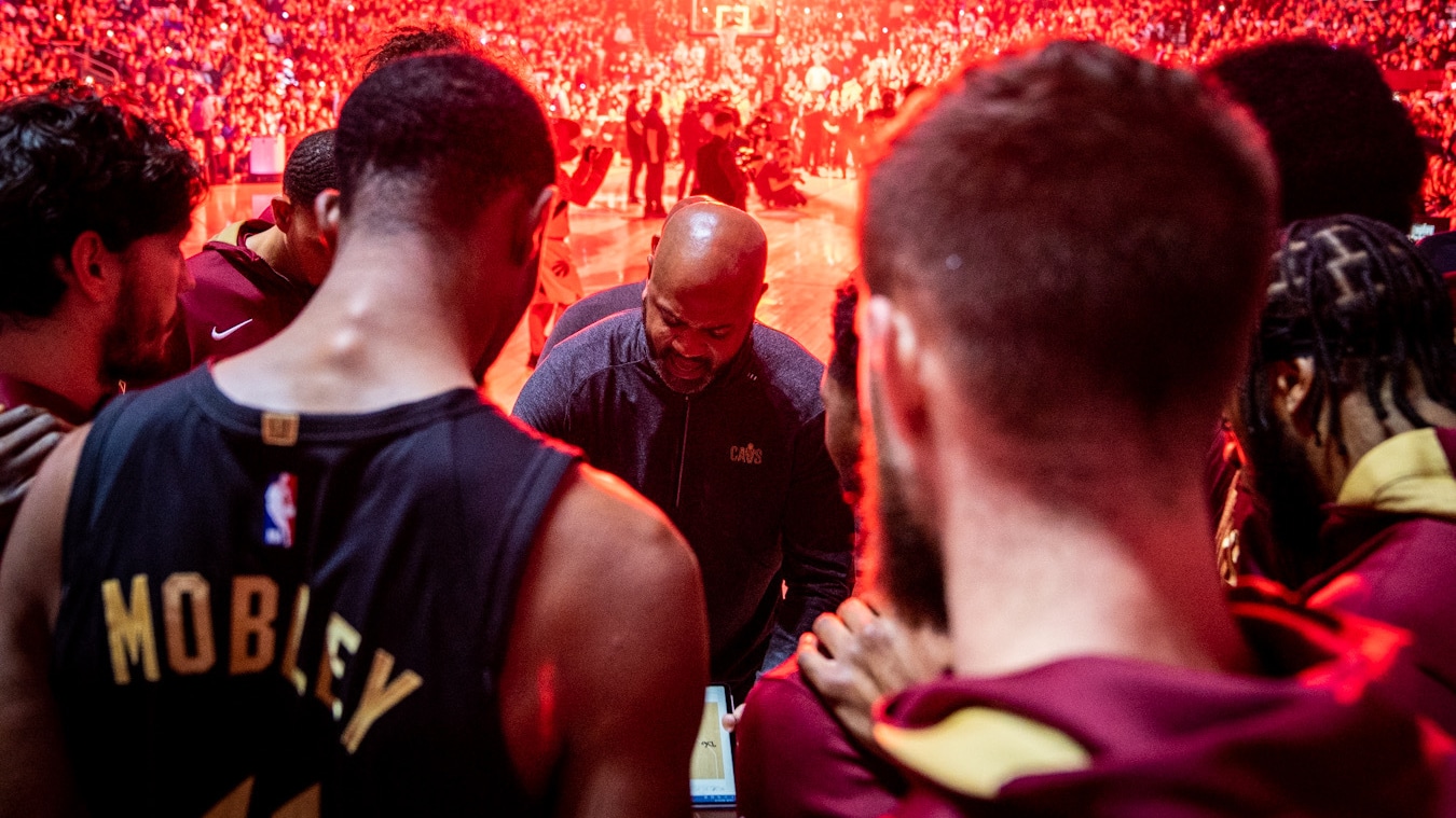 Cavs at Raptors Through the Lens Photo Gallery | NBA.com
