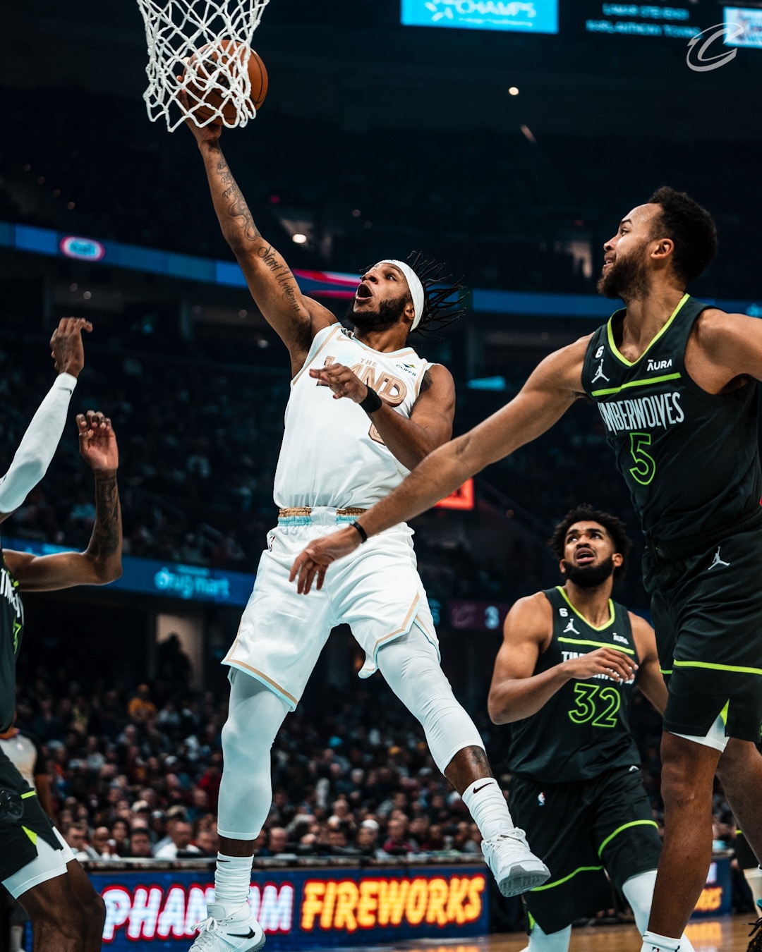 Cavs vs. Timberwolves Through the Lens Photo Gallery | NBA.com