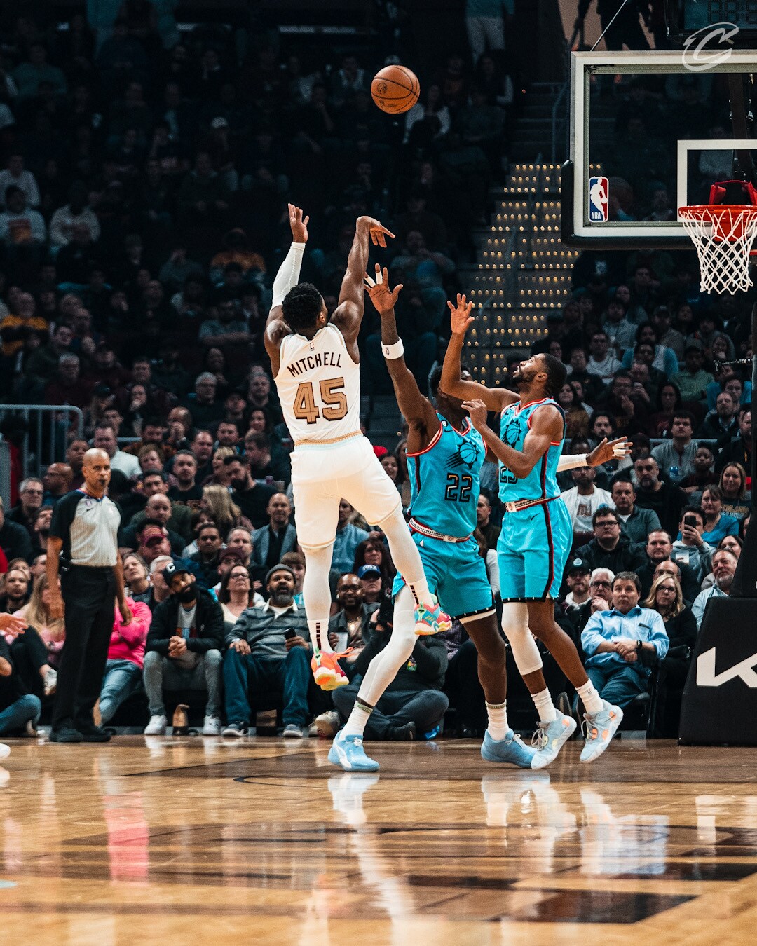 Cavs vs Suns Through the Lens Photo Gallery | NBA.com