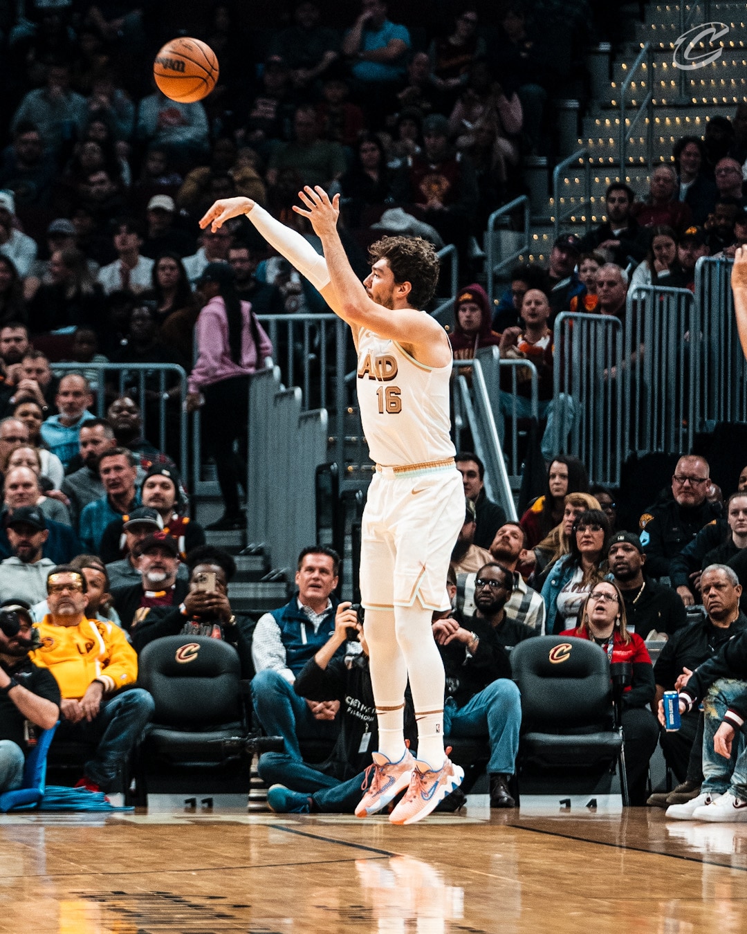 Cavs vs Suns Through the Lens Photo Gallery | NBA.com