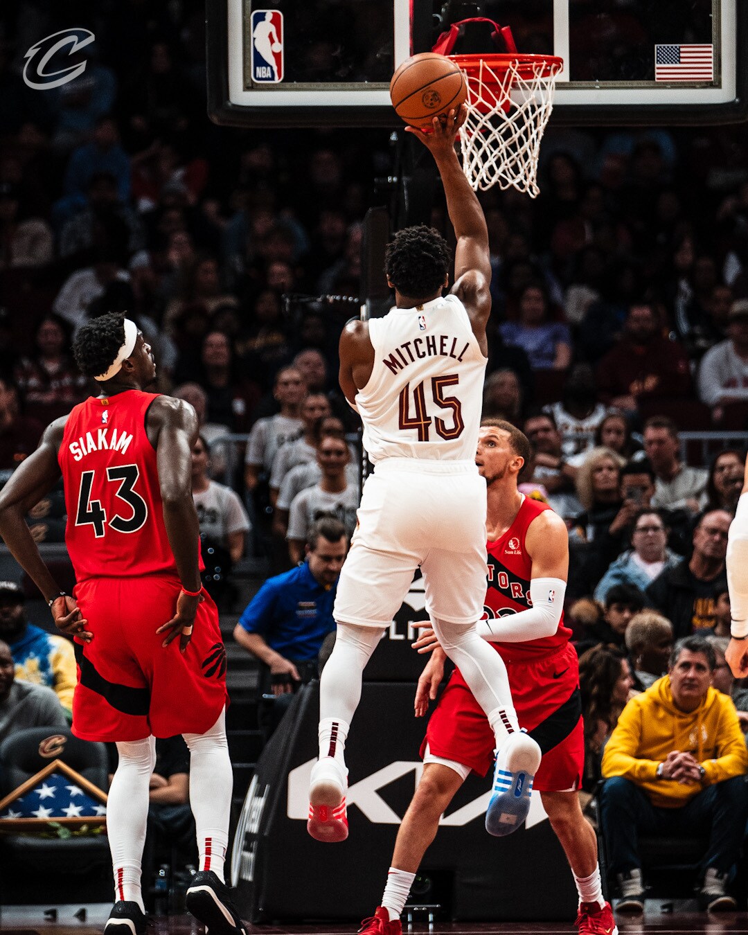 Cavs vs Raptors Through the Lens Photo Gallery | NBA.com