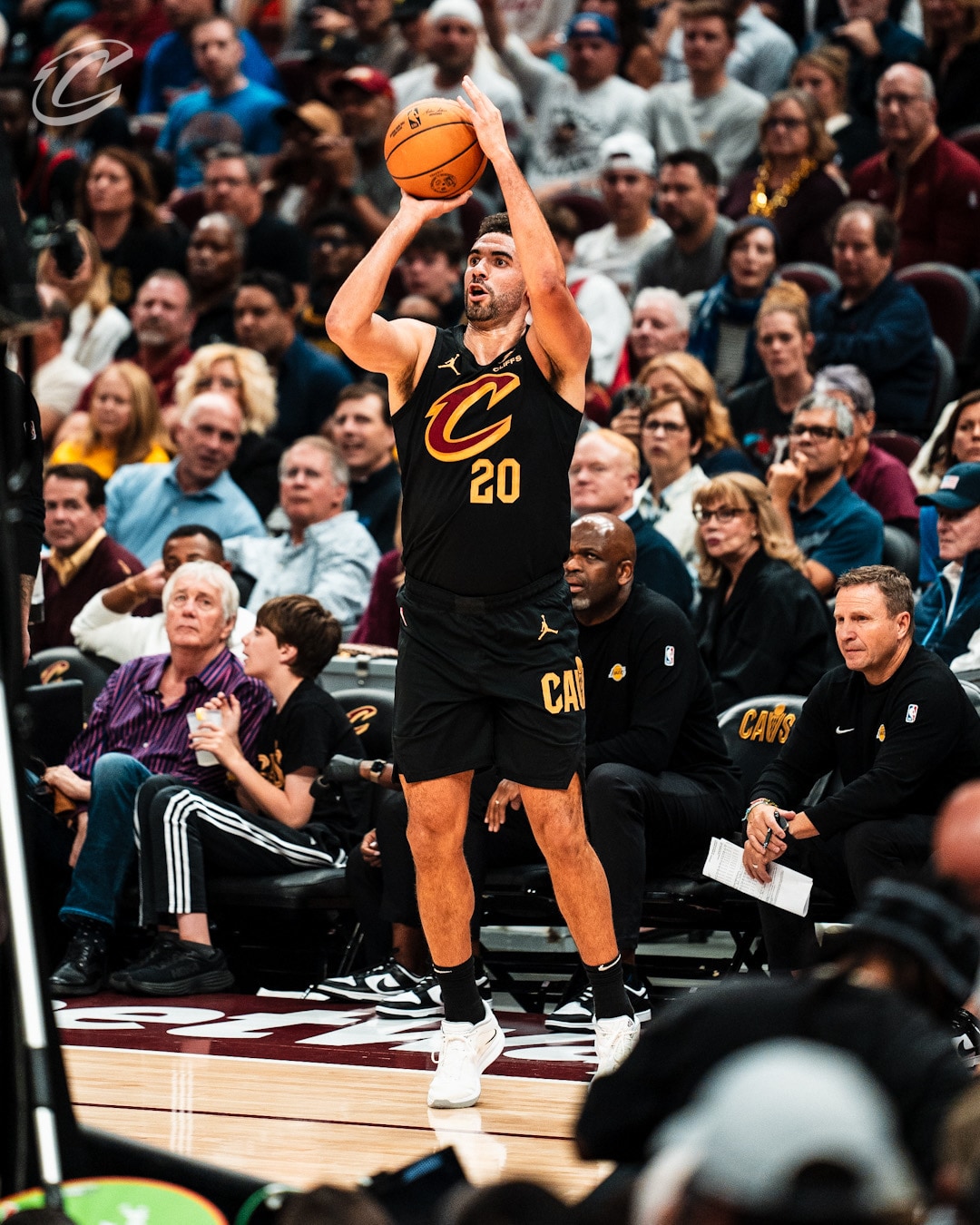 Cavs vs Lakers Through the Lens