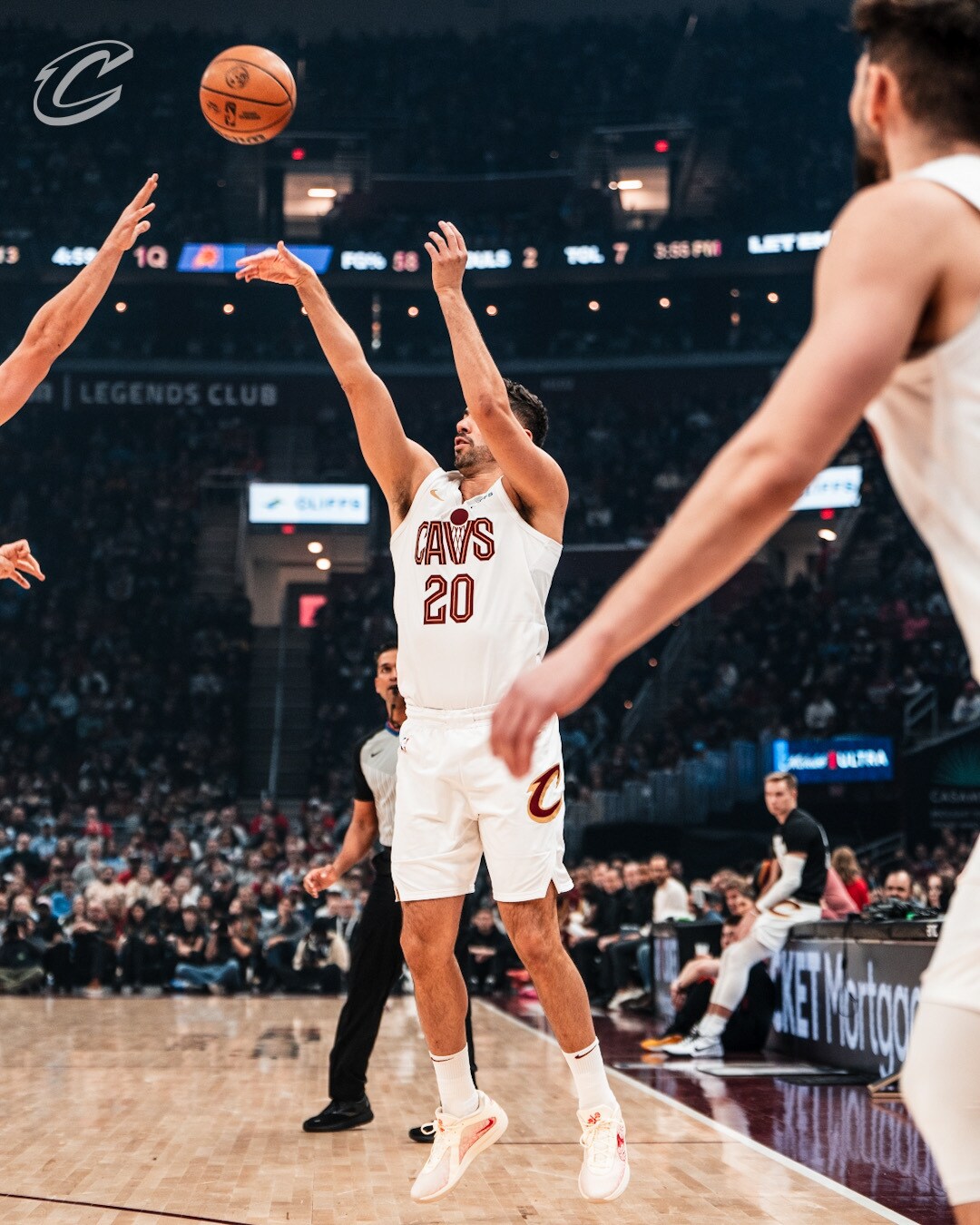 Cavs vs Suns Through the Lens