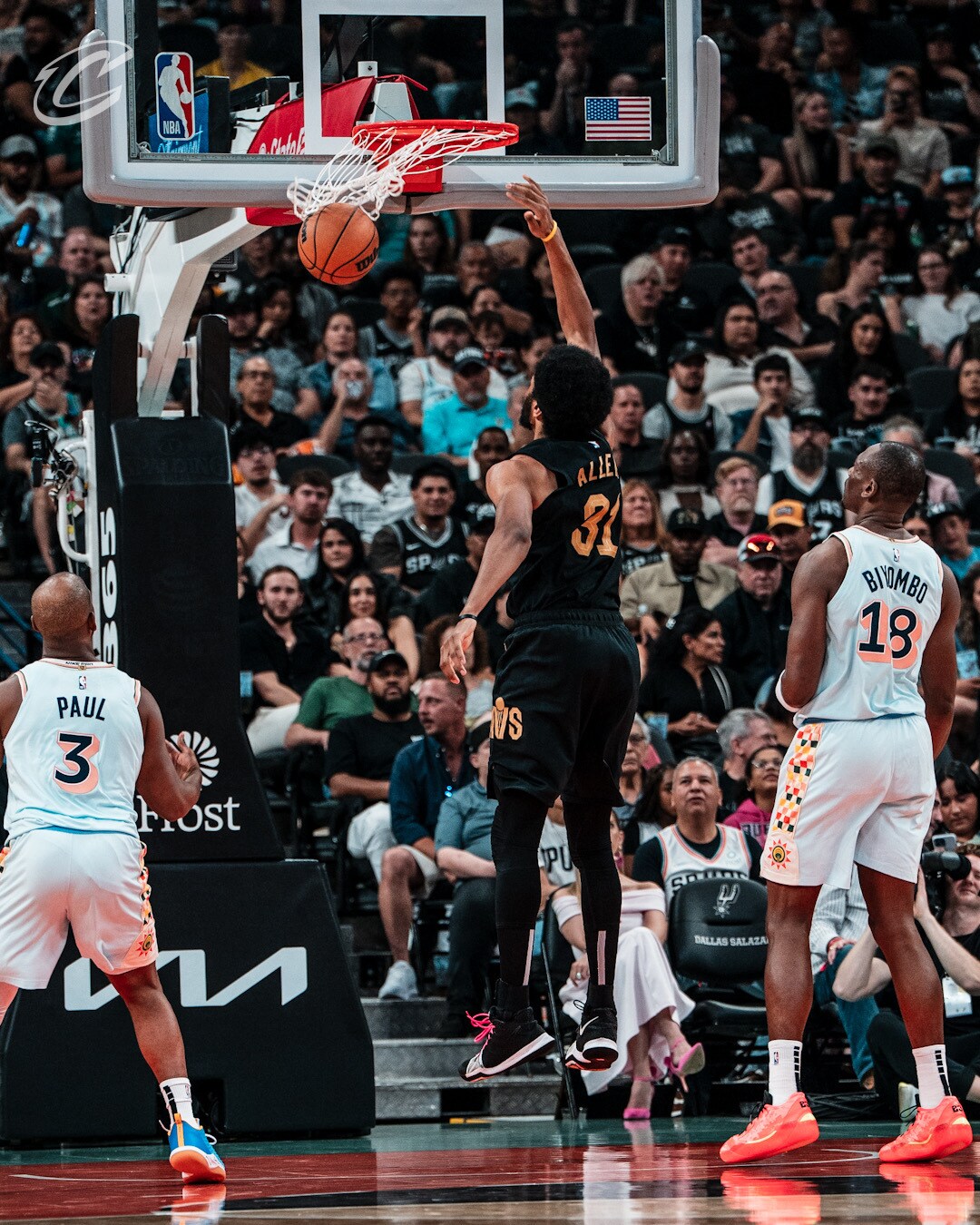 Cavs at Spurs Through the Lens