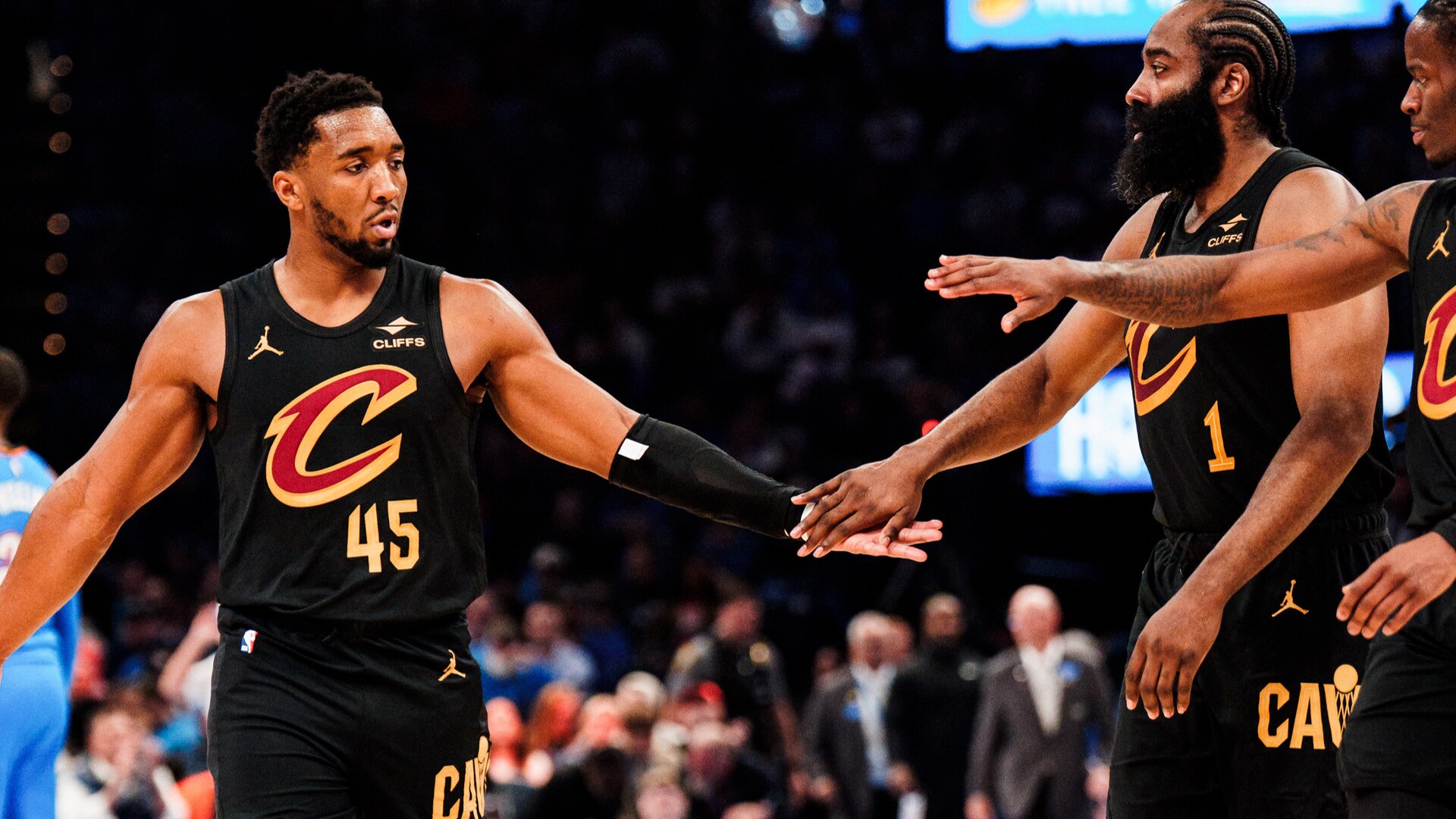 Cavs at Thunder Through the Lens