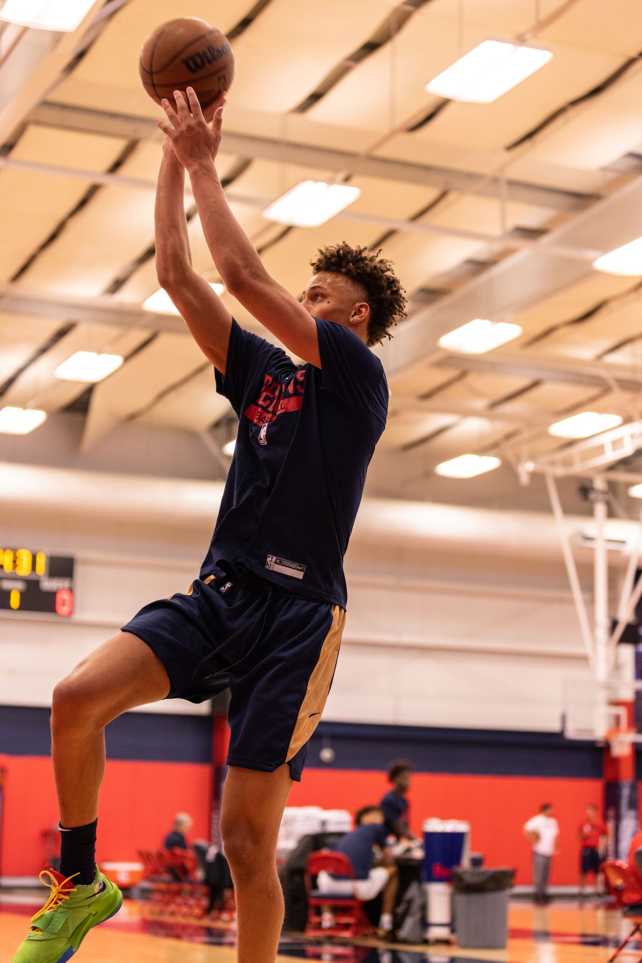 Larry Nance Jr. compares his former Lakers squad to current Pelicans ...