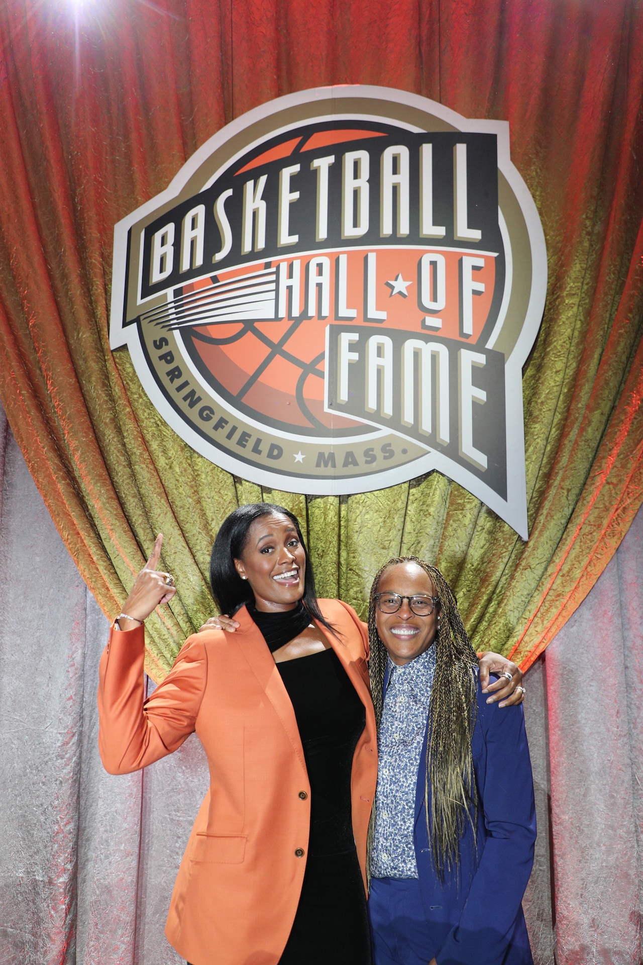 Photos: Swin Cash received Hall of Fame jacket with Class of 2022 | New Orleans Pelicans