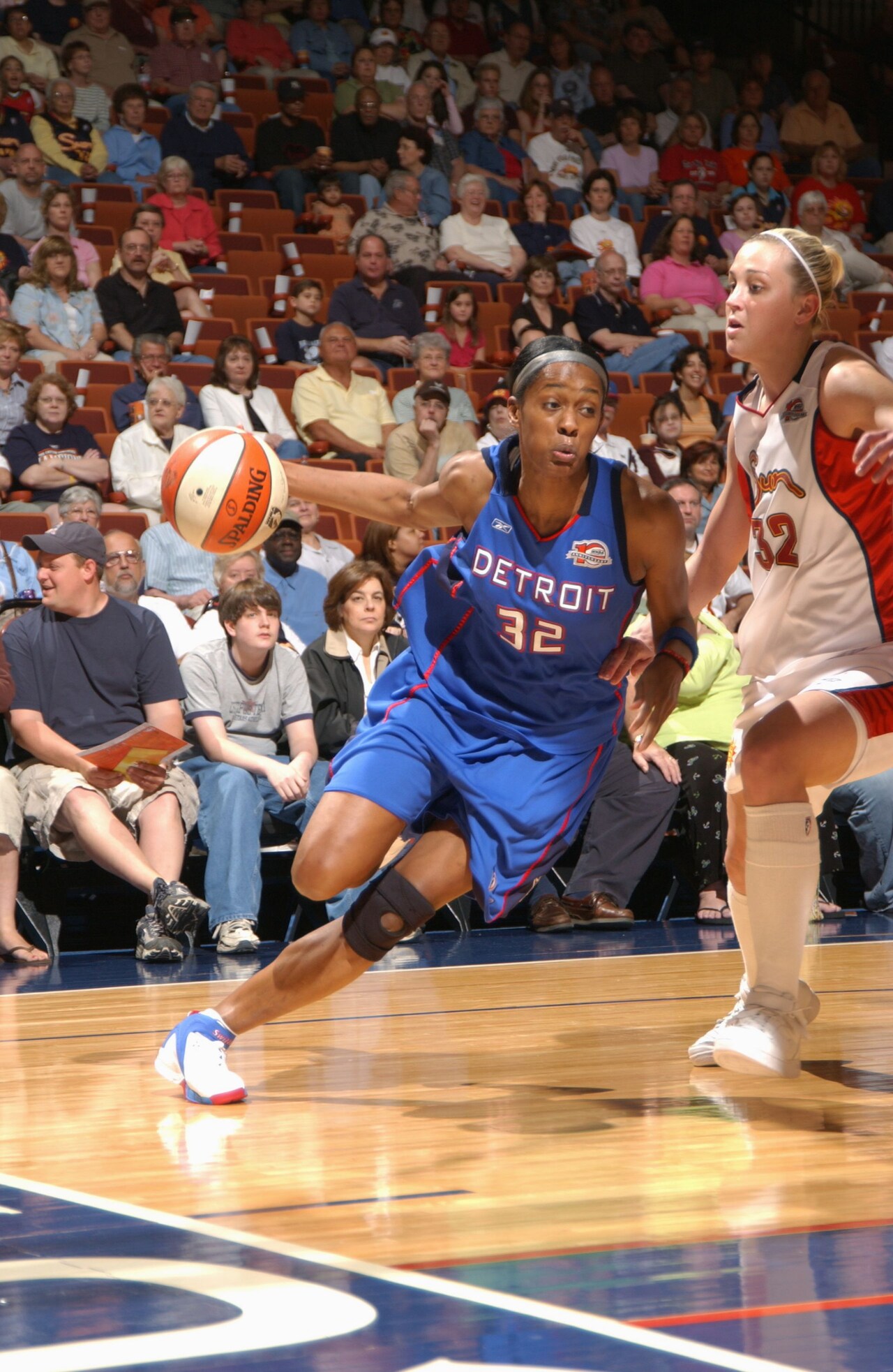 Photos: Swin Cash | WBNA Career Through the Years Photo Gallery | NBA.com
