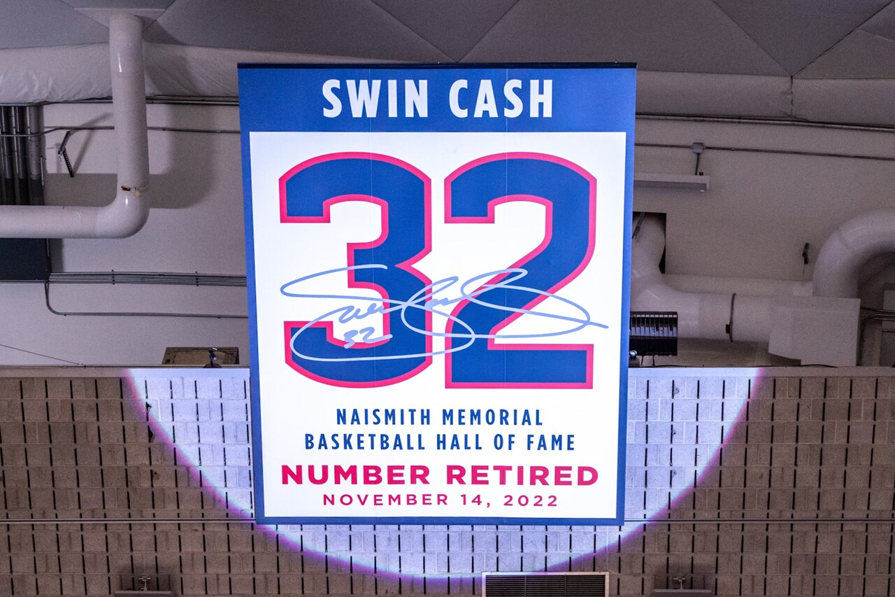 Photos: Swin Cash number retirement ceremony at UConn | Pelicans.com