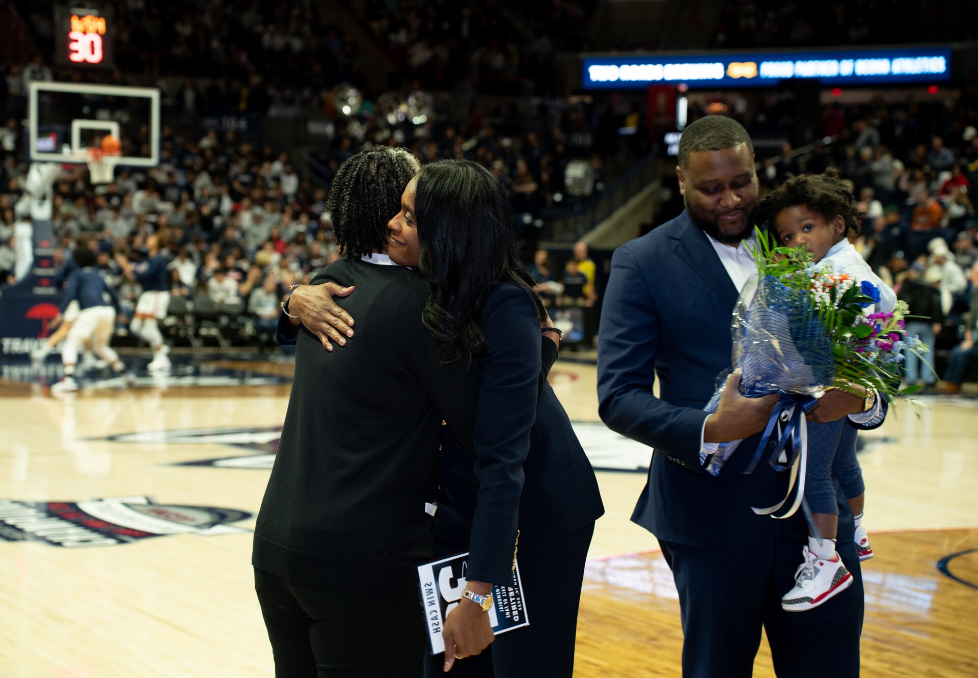 Photos: Swin Cash number retirement ceremony at UConn | Pelicans.com Photo Gallery | NBA.com