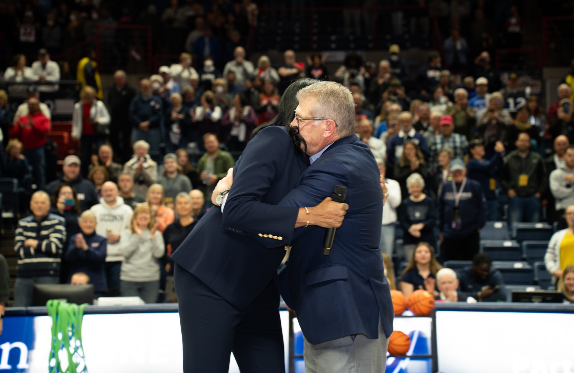 Photos: Swin Cash number retirement ceremony at UConn | Pelicans.com Photo Gallery | NBA.com