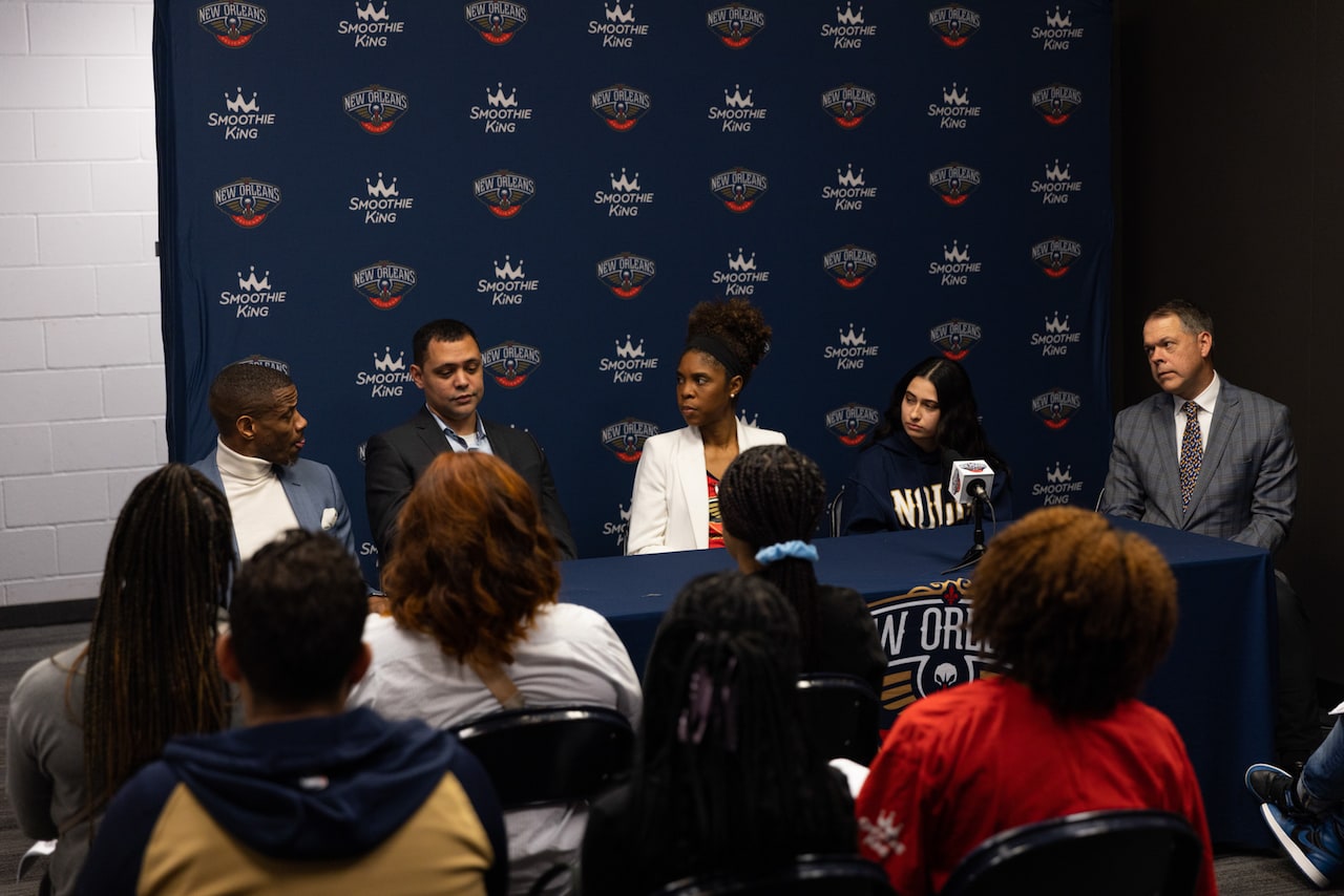 Photos: CJ McCollum hosts press conference for aspiring journalists ...