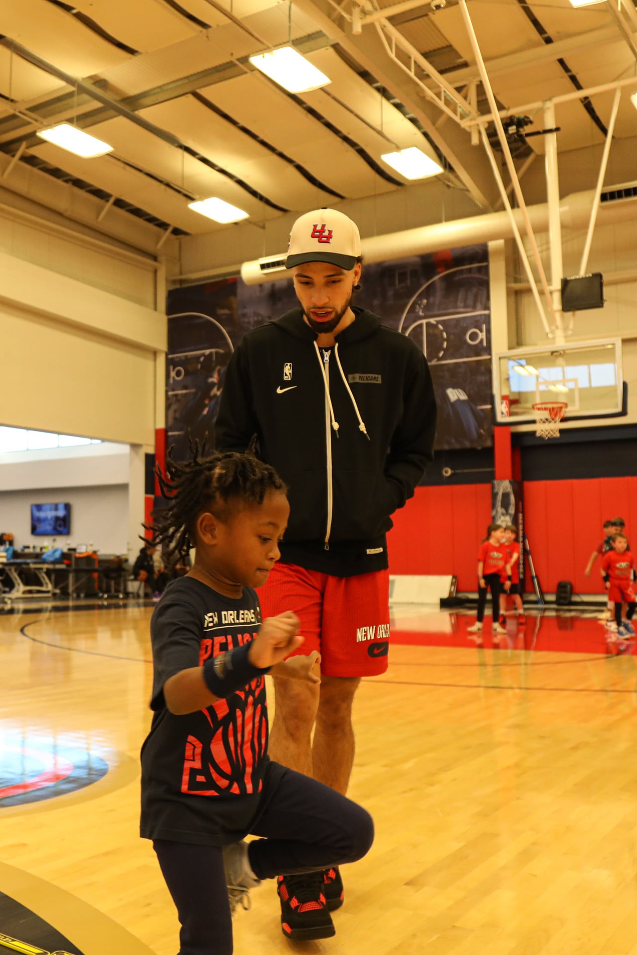 Photos: Pelicans, Northwestern Mutual host youth basketball clinic ...