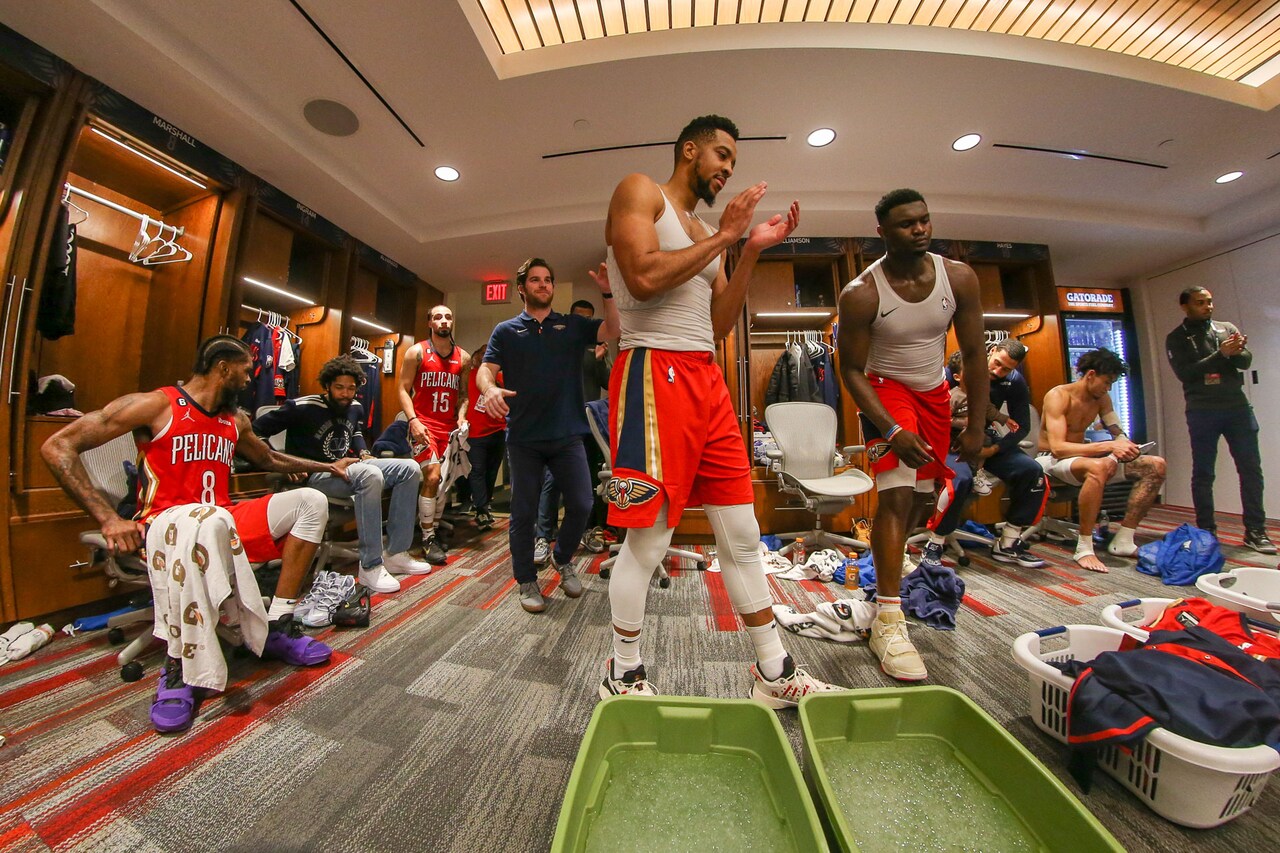 Photos: Inside the Pelicans locker room after win vs. Phoenix Suns 12/9/2022 | New Orleans Pelicans