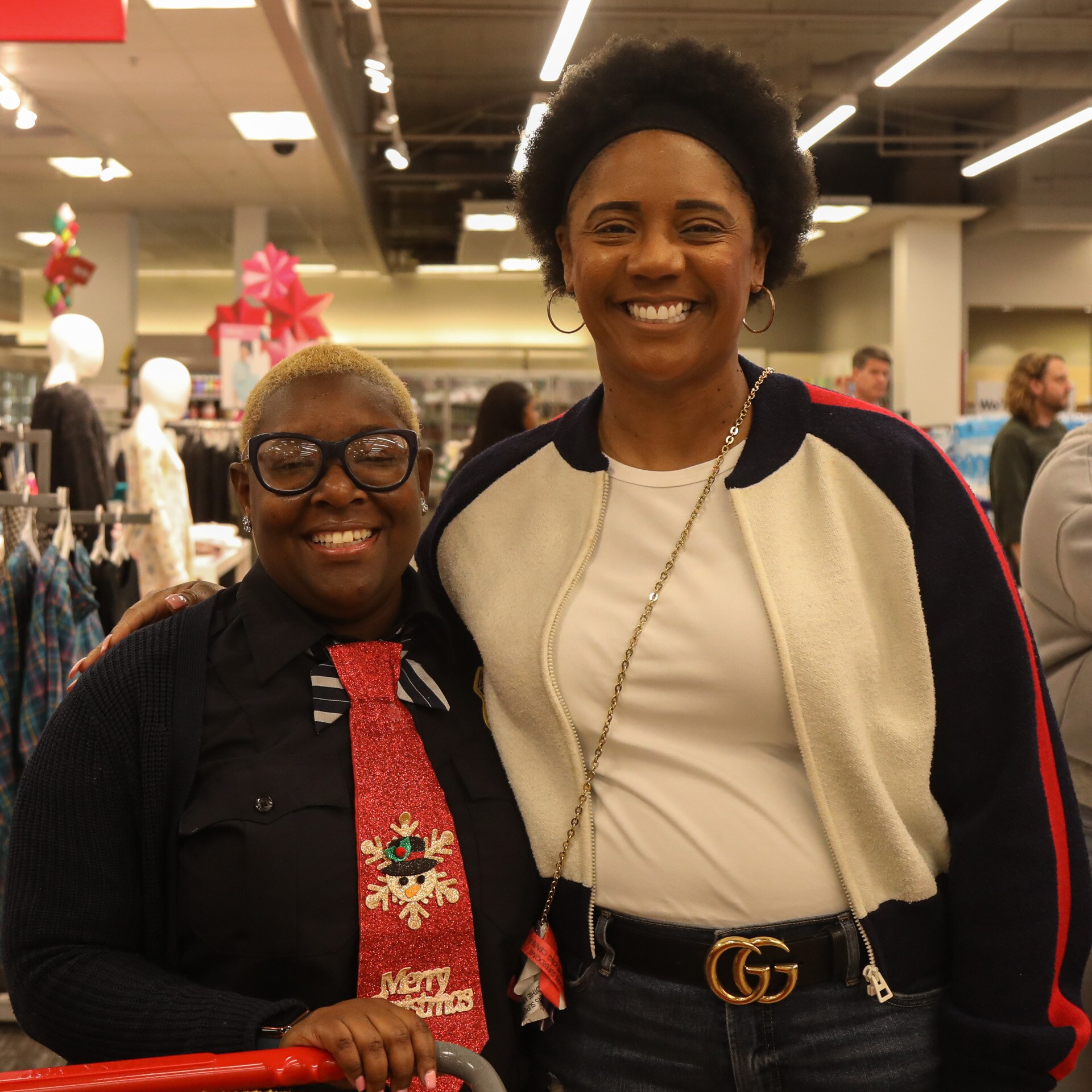 Photos: Zion Williamson's family hosts 'Shopping with Sharonda' holiday ...