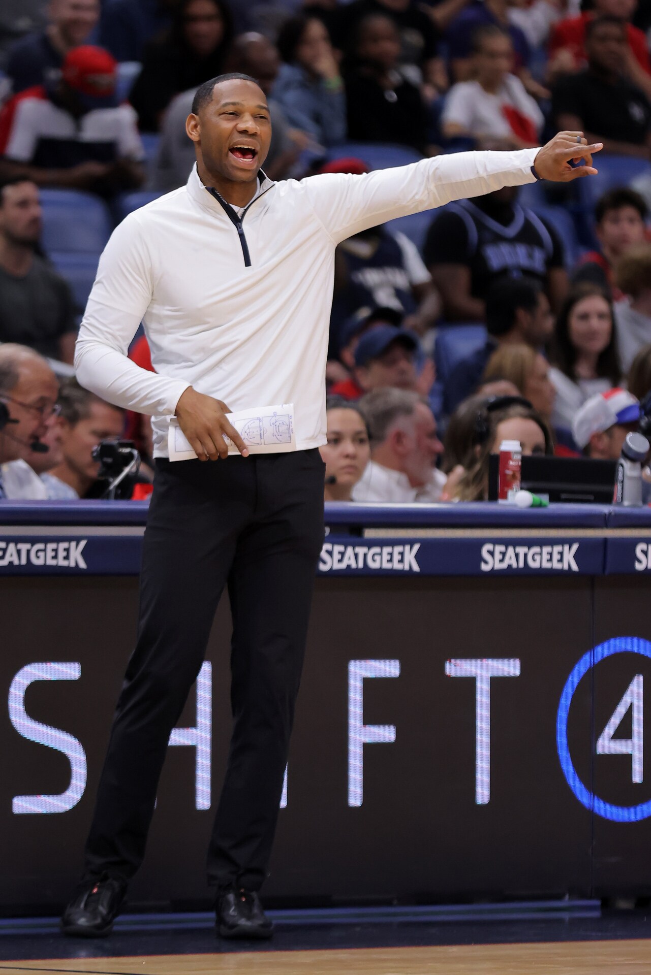 Photos: Willie Green earns Western Conference Coach of the Month honor ...
