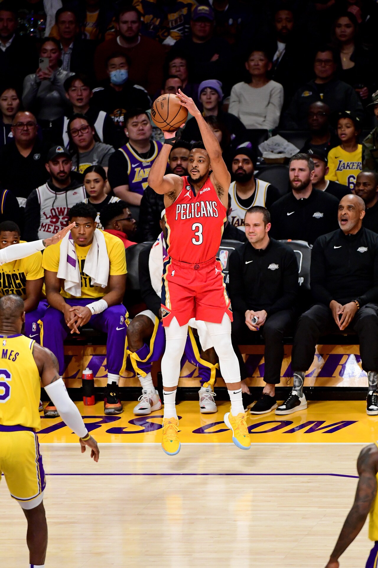 Photos: Pelicans at Lakers | Game Action 2/15/23 Photo Gallery | NBA.com