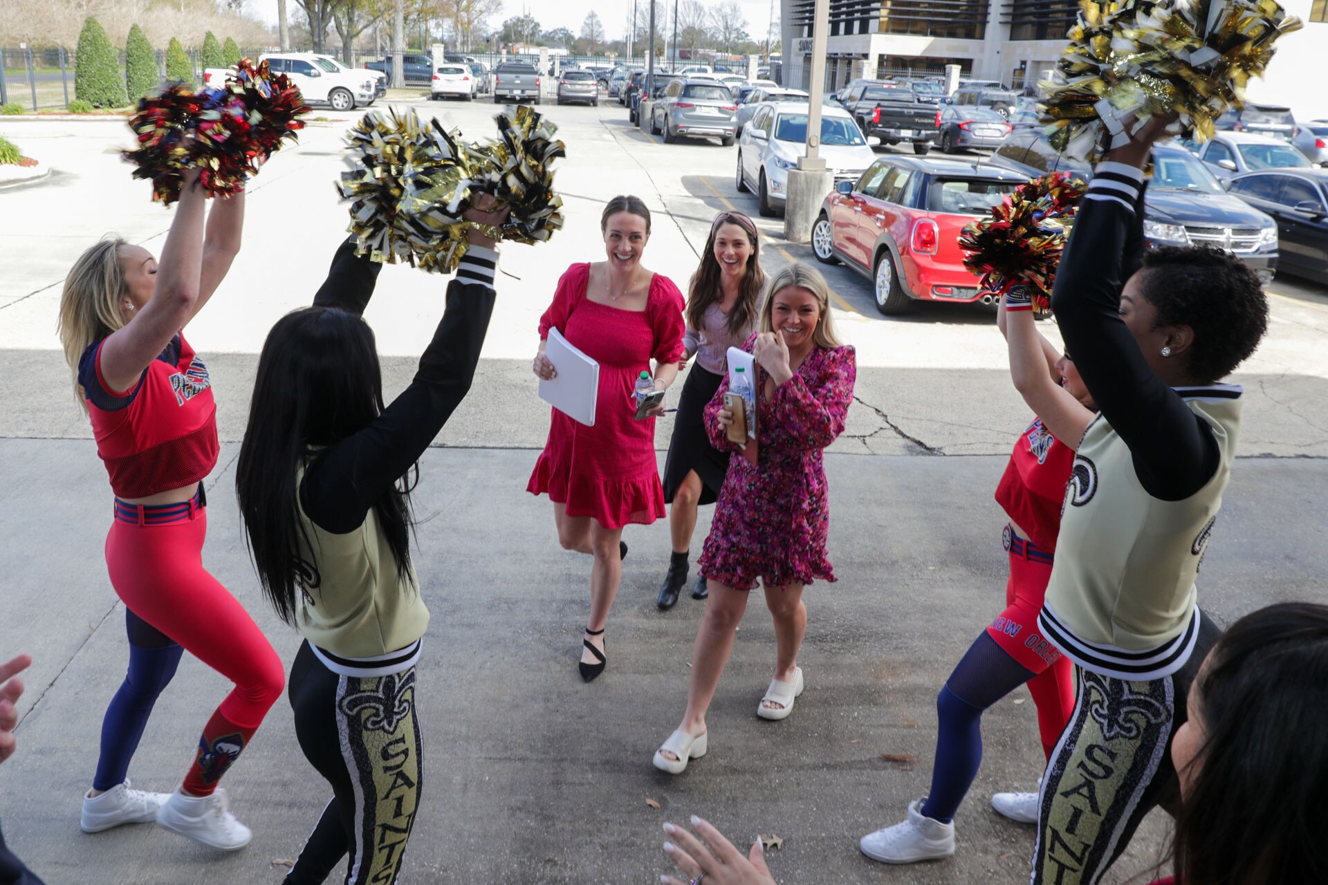 Photos: New Orleans Pelicans and Saints employee pep rally to honor ...