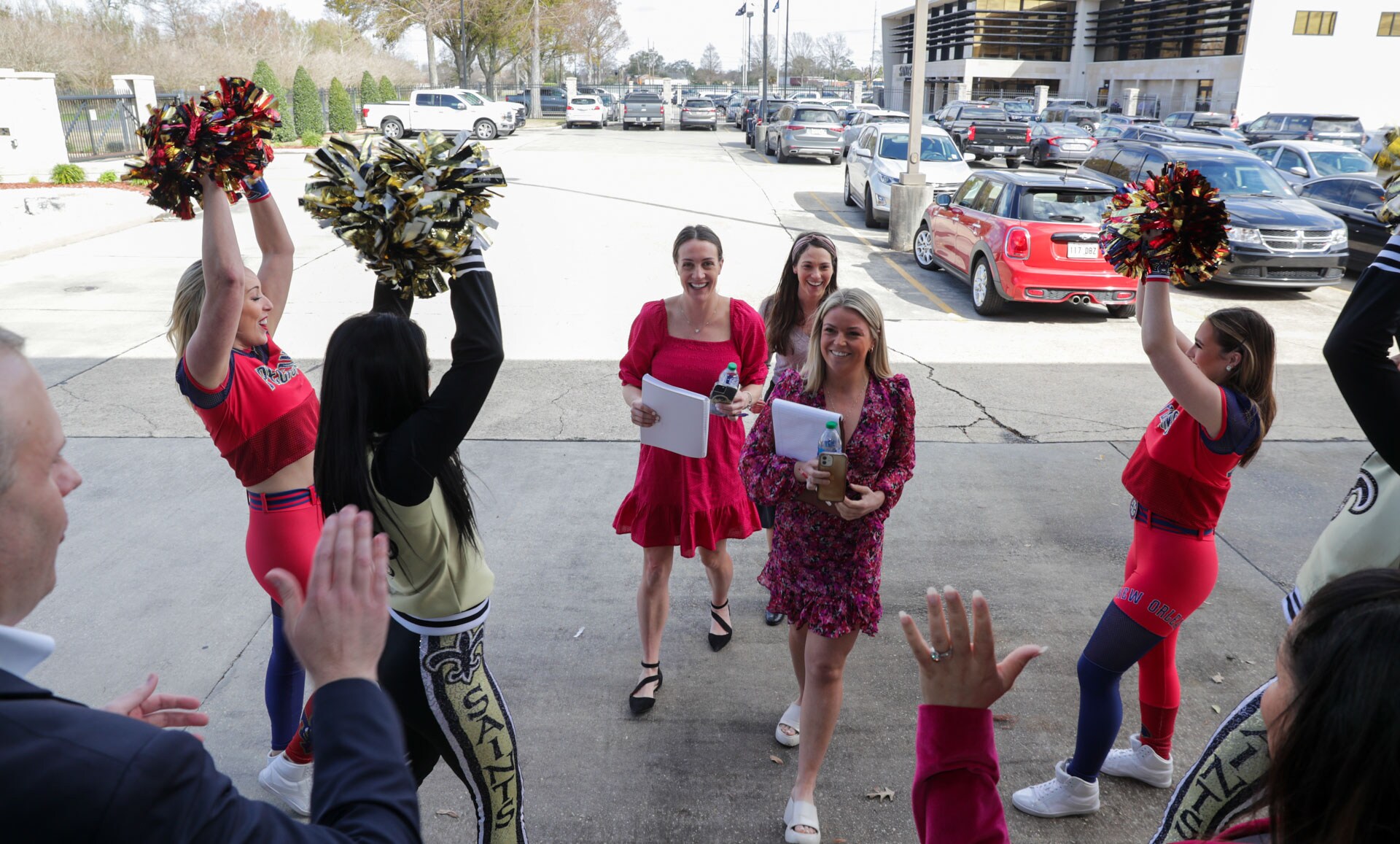 Photos: New Orleans Pelicans and Saints employee pep rally to honor ...