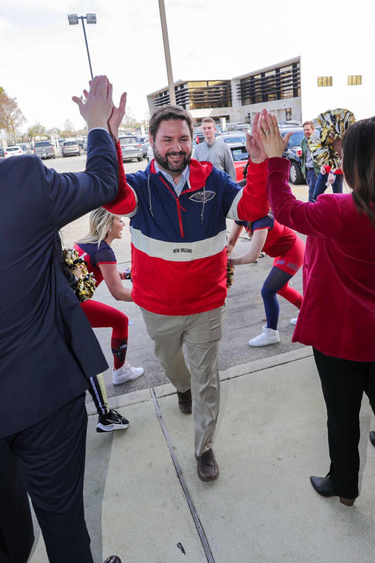 Photos: New Orleans Pelicans and Saints employee pep rally to honor ...