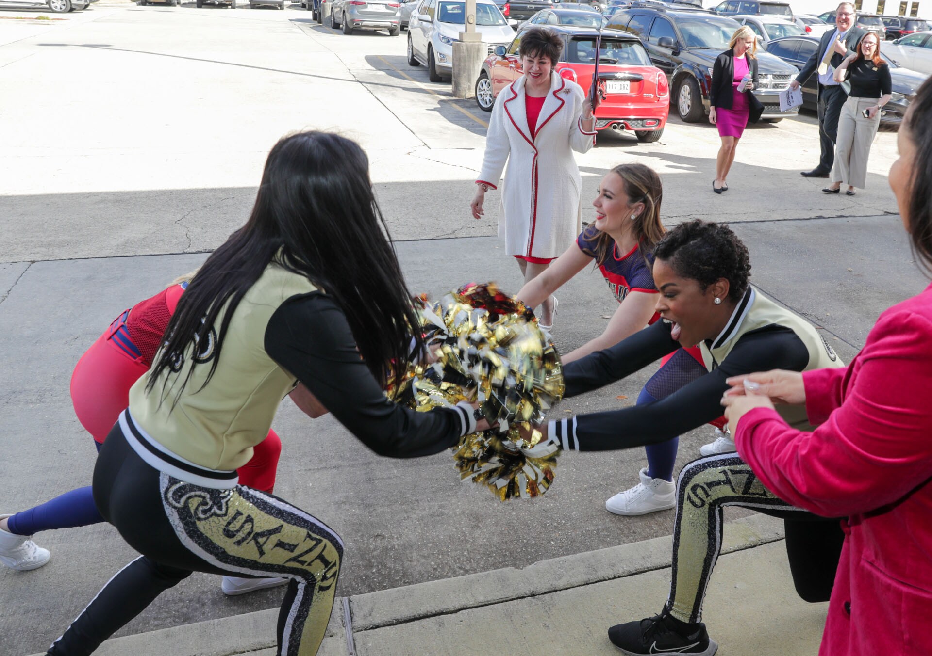 Photos: New Orleans Pelicans and Saints employee pep rally to honor ...