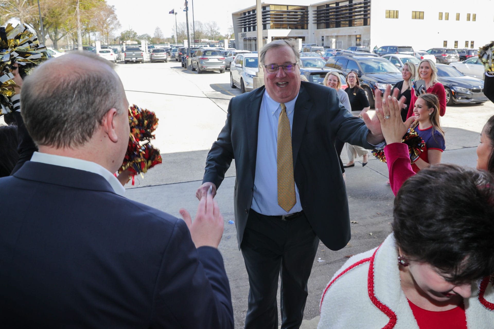Photos: New Orleans Pelicans and Saints employee pep rally to honor ...