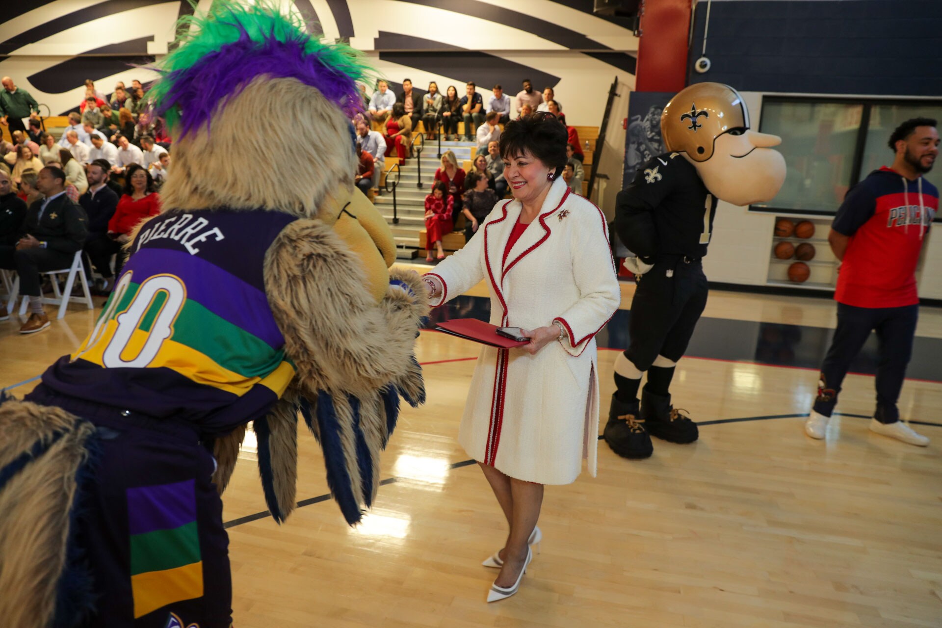 Photos: New Orleans Pelicans and Saints employee pep rally to honor ...