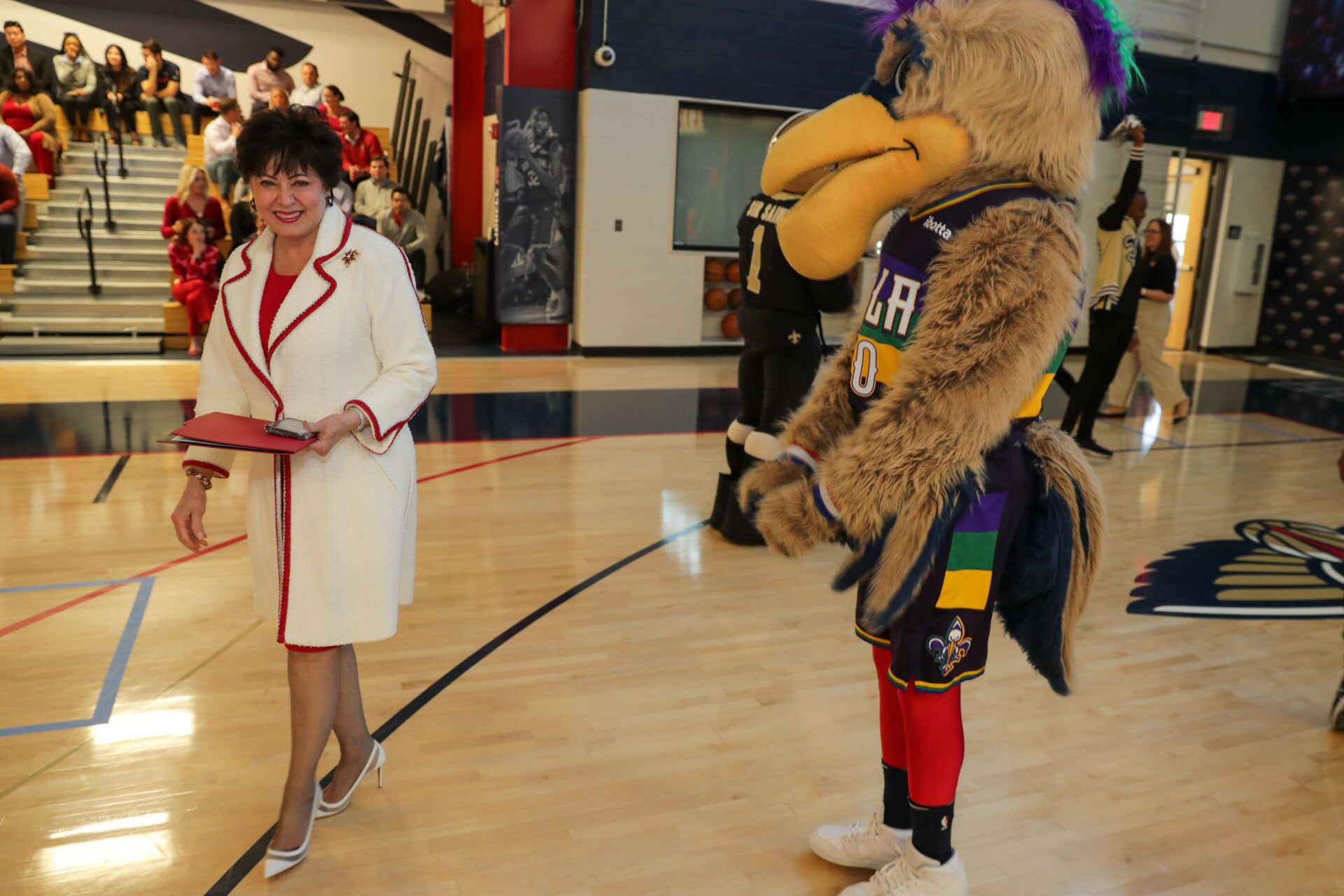 Photos: New Orleans Pelicans and Saints employee pep rally to honor ...