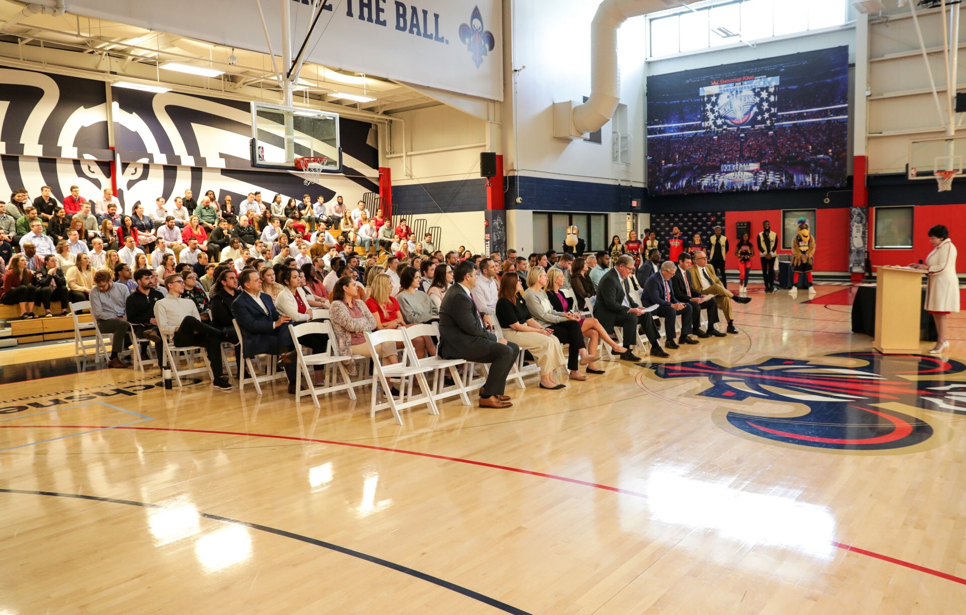Photos: New Orleans Pelicans and Saints employee pep rally to honor ...